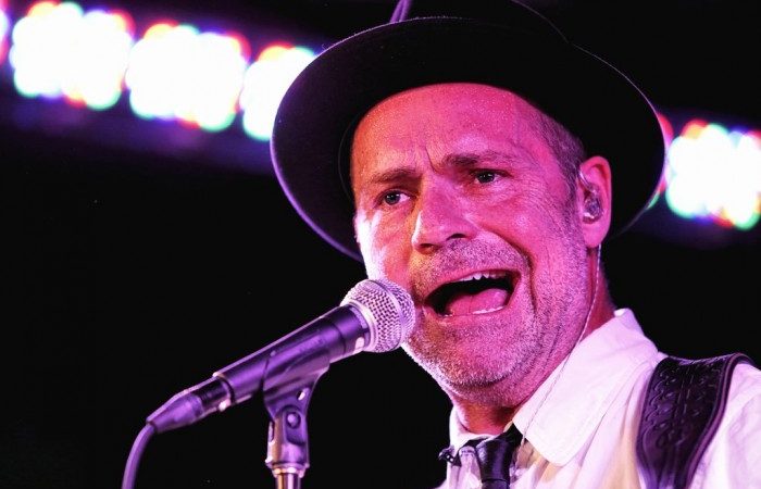 Tragically Hip Lead Singer Diagnosed with Terminal Cancer | Notable Life